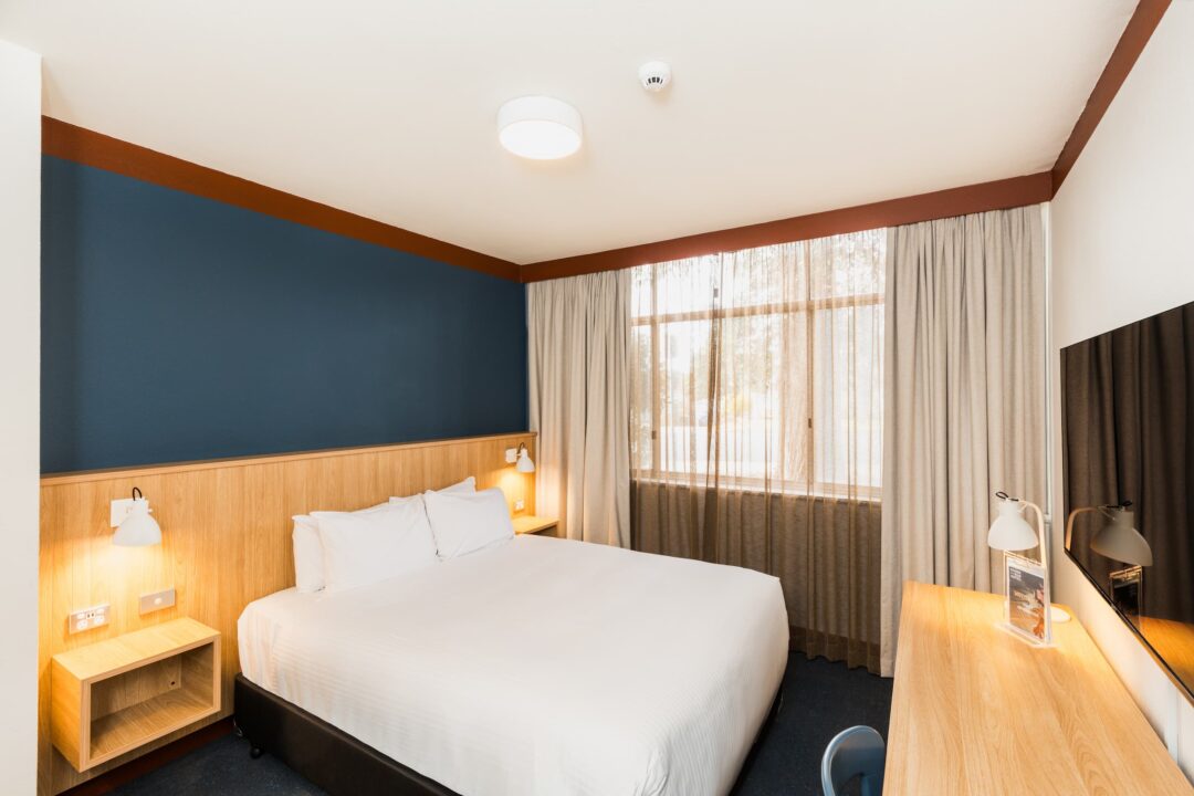 Queen Studio Room | The Statesman Hotel Canberra